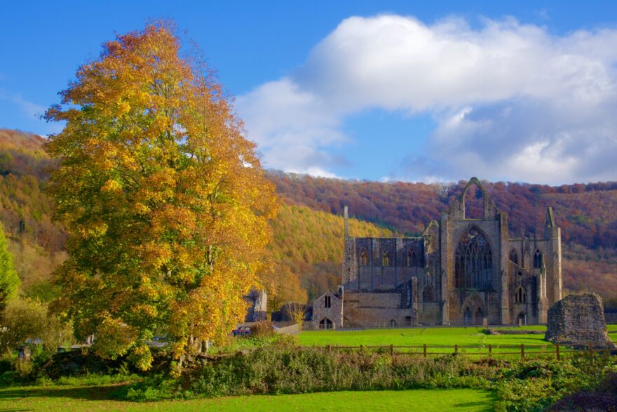 Explore the Hidden Gems of Wye Valley: Off-The-Beaten-Path Holiday Ideas - Sky View Sign